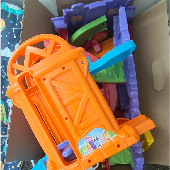 v tech | Toys | Vehtech Gogo Racetrack With Smart Cars | Poshmark